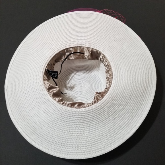 August Hats | Accessories | Nwot August Hats Womens Adjustable White ...